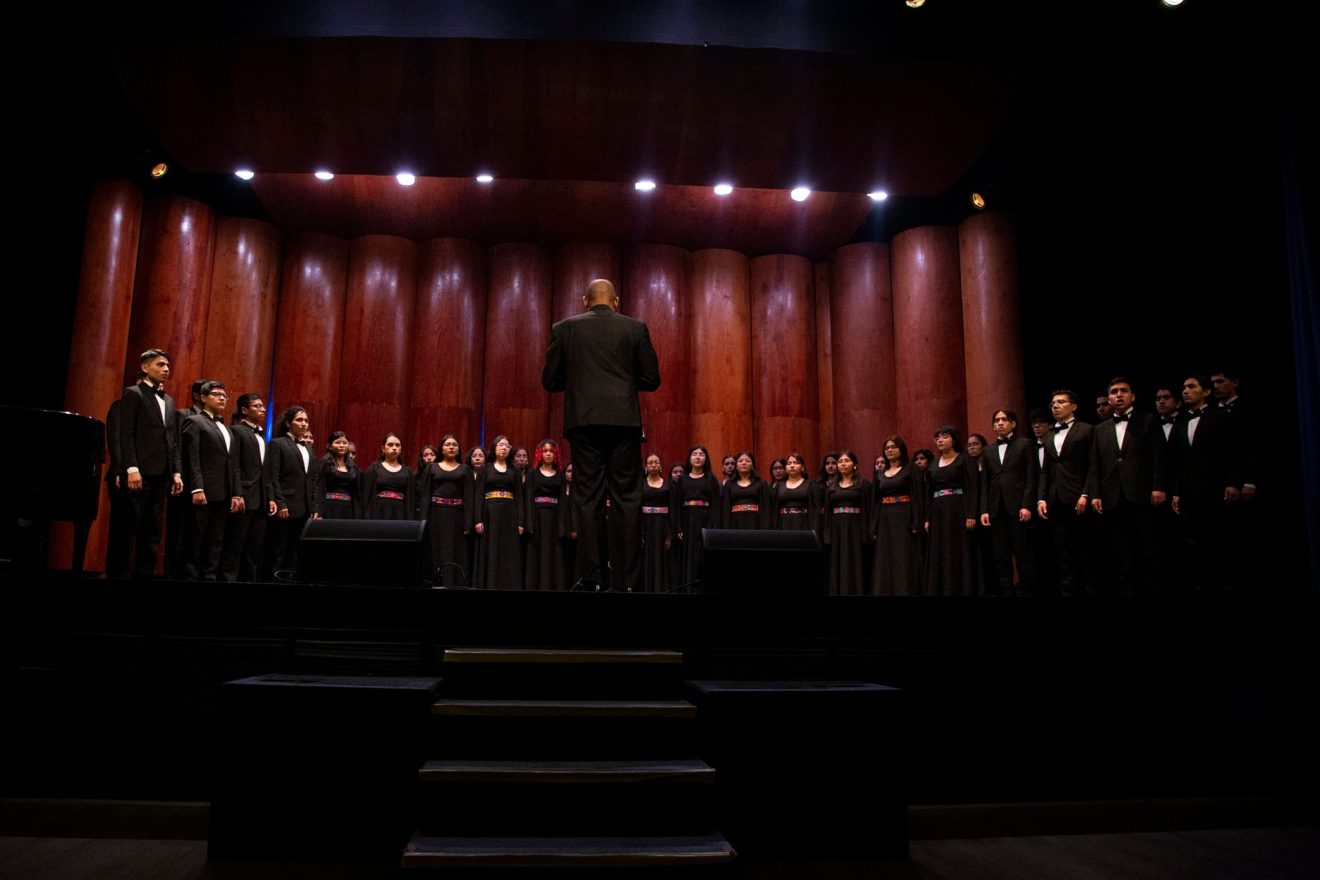 Coro Juvenil Sinfonía por el Perú – Corporación Cultural de La Pintana
